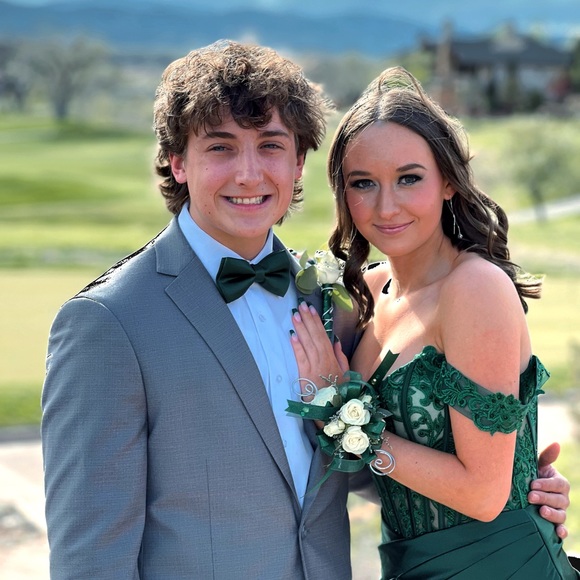 PromGirl | Dresses | Beautiful Emerald Green Prom Dress That Was Bought Online At Prom Girl ...